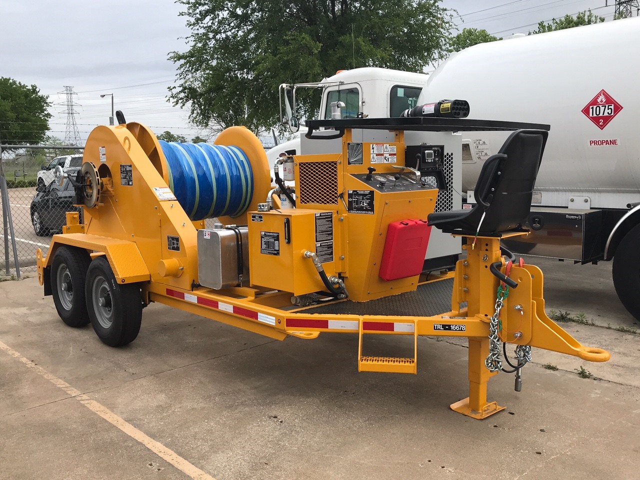 Pulling & Tensioning Gear For Sale | Custom Truck One Source