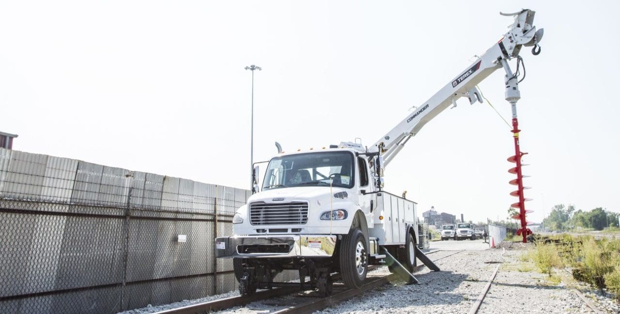 Hi-Rail Digger Derrick - Terex Commander 4047 – Custom Truck One Source