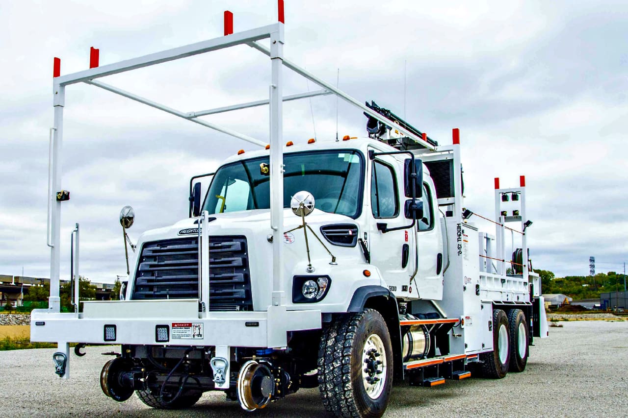 Hi-Rail Section Trucks - Spec 609 – Custom Truck One Source