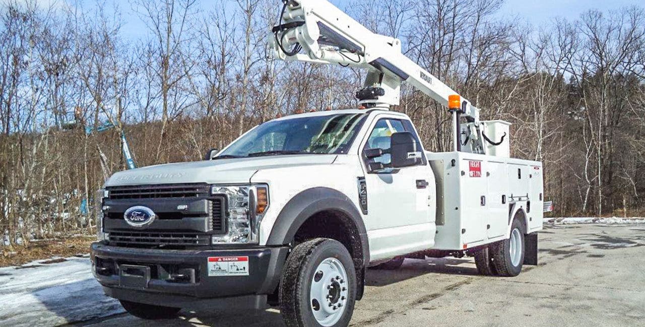Versalift SST-36-NE Bucket Truck – Custom Truck One Source