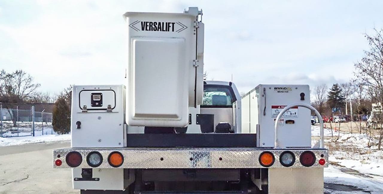 Versalift SST-36-NE Bucket Truck – Custom Truck One Source