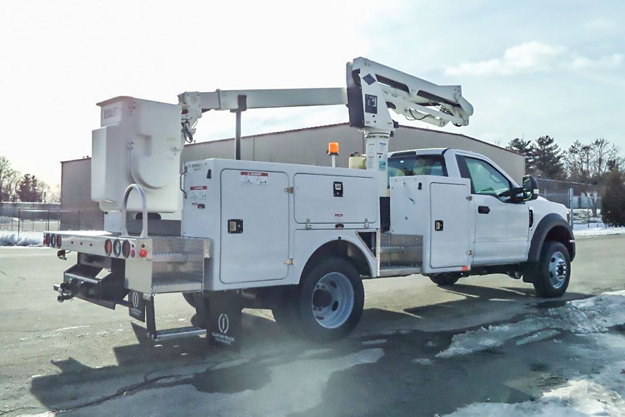 Versalift SST-36-NE Bucket Truck – Custom Truck One Source