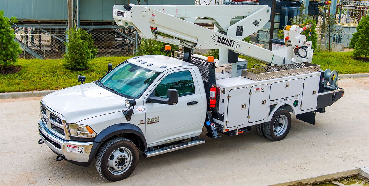 Versalift VST47I Bucket Truck – Custom Truck One Source