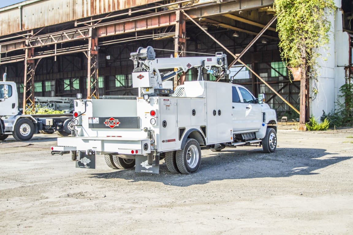 IMT Dominator I on International Crane Service Truck – Custom Truck One ...