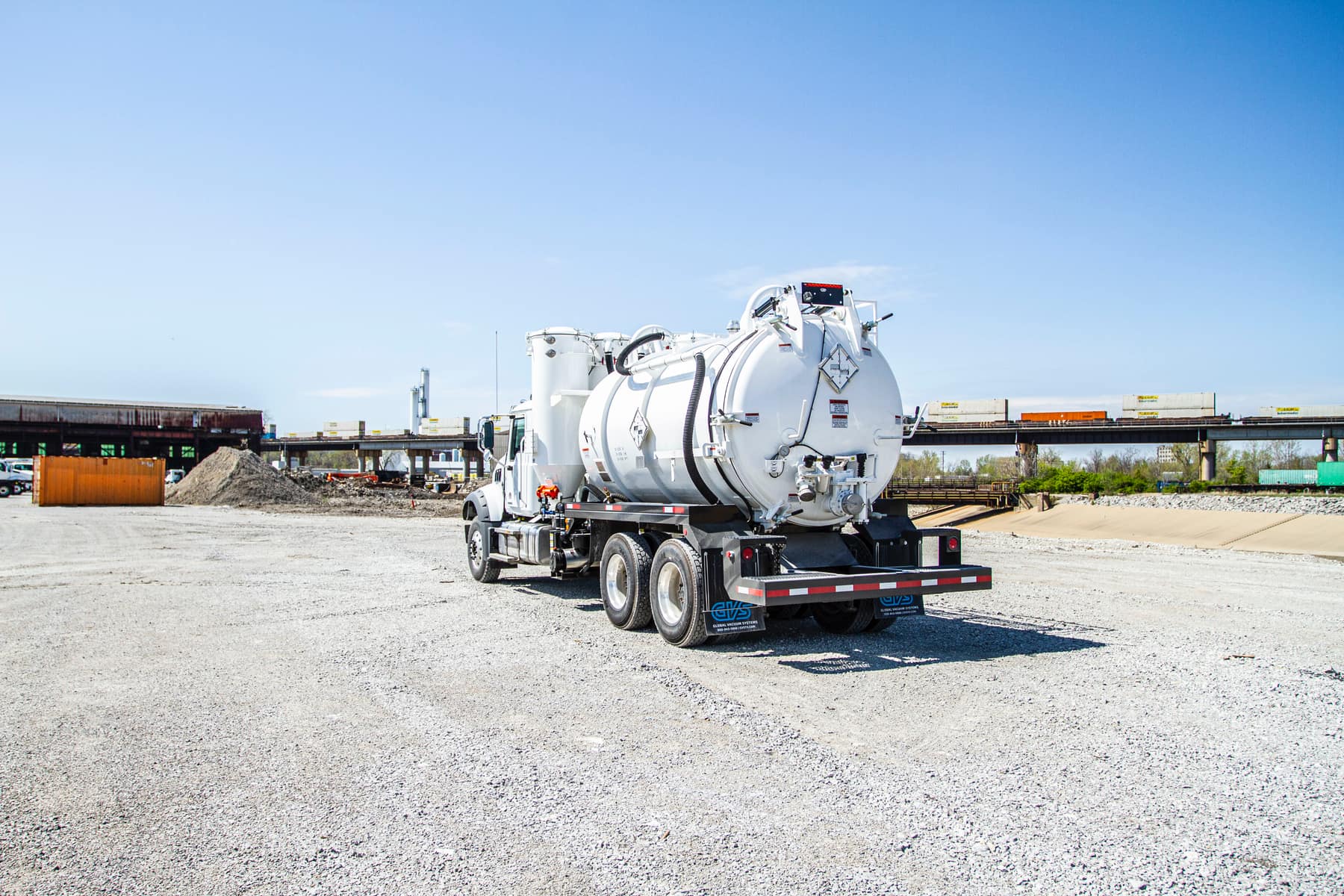 Global Liquid VAC 870 | Vacuum Trucks – Custom Truck One Source