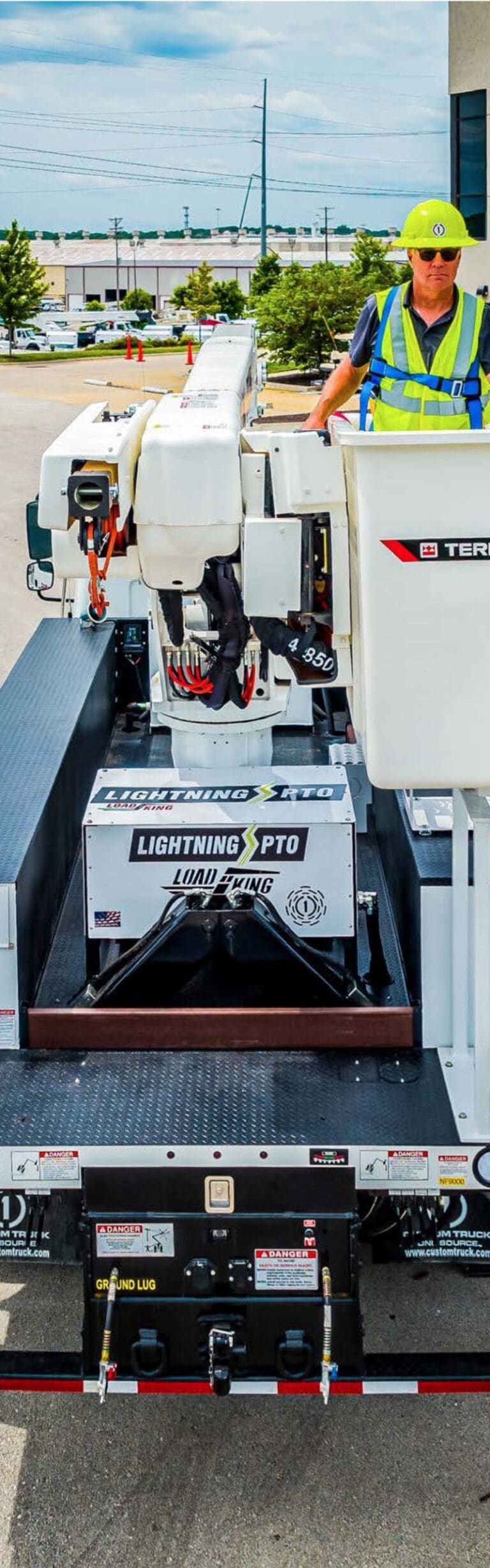 Lightning PTO – Custom Truck One Source