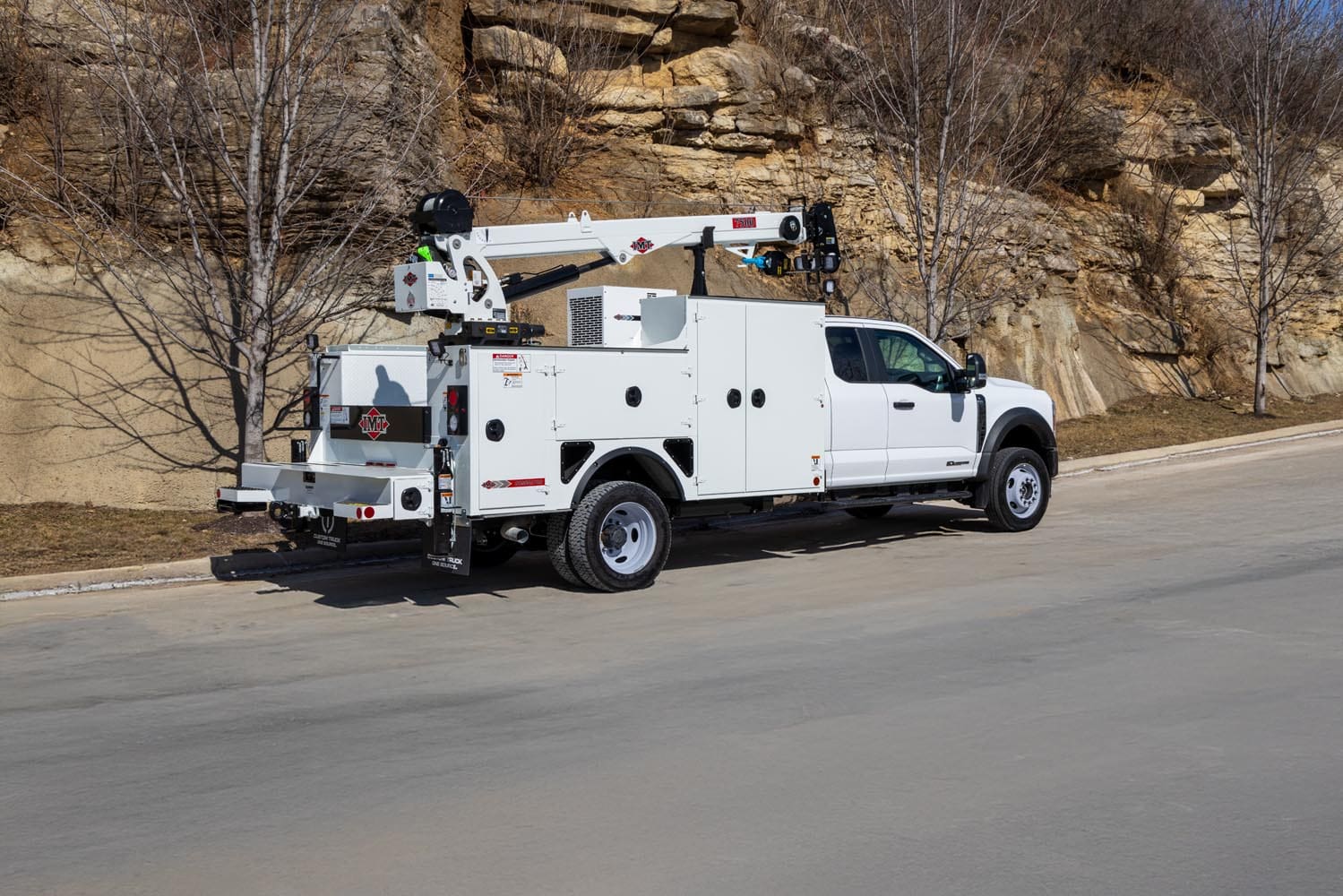 IMT Dominator I Crane Service Truck – Custom Truck One Source